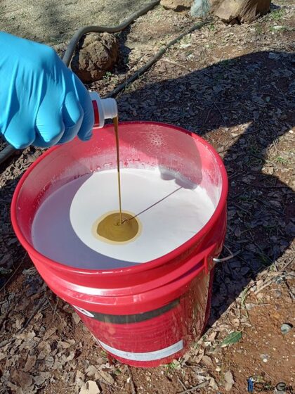 How To Mix Color Into Acrylic Stucco